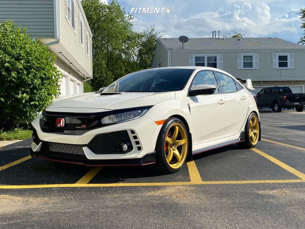 2019 Honda Civic Type R Tires