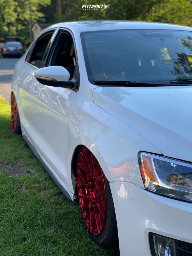 2014 Volkswagen Jetta GLI with 18x8.5 Rotiform Blq and Hankook 215x25 ...