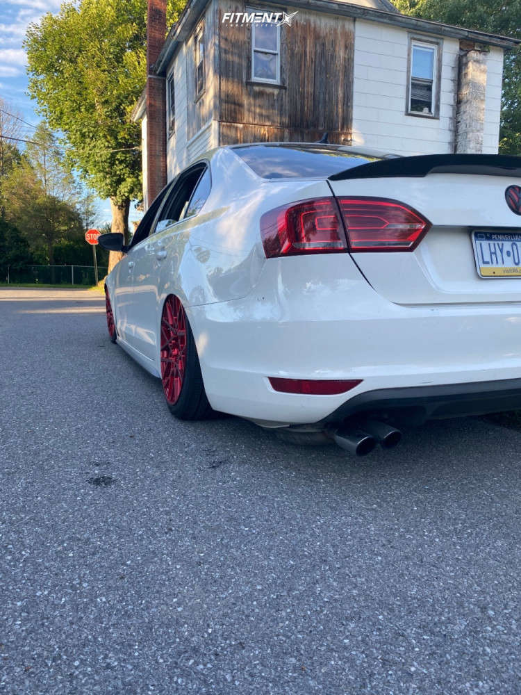 2014 Volkswagen Jetta GLI with 18x8.5 Rotiform Blq and Hankook 215x25 ...