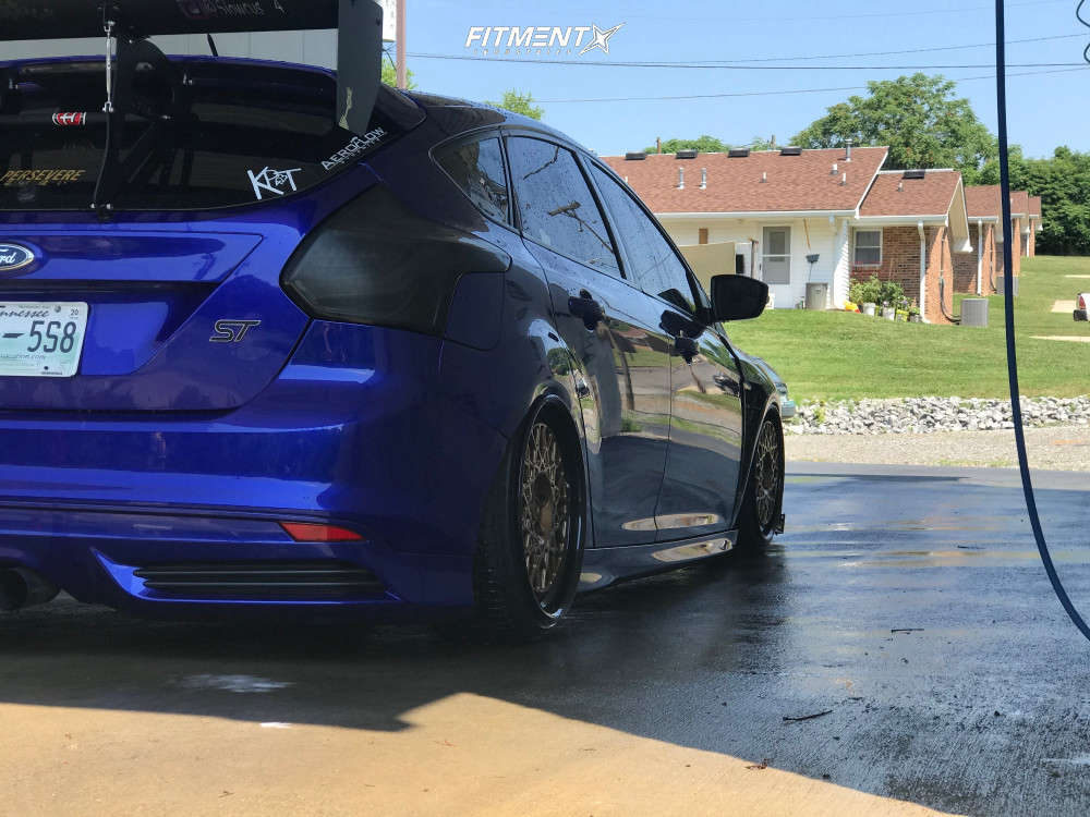 2014 Ford Focus ST with 18x9 Art In Motion Ma27 and Achilles 205x40 on ...
