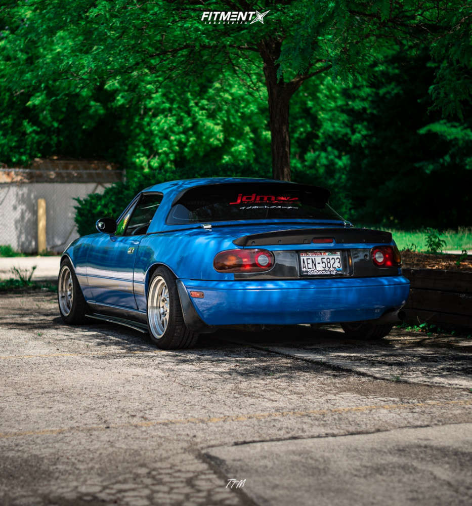 1990 Mazda Miata Base with 15x8.5 F1R F07 and Continental 205x55 on ...