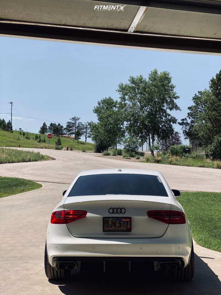2013 Audi S4 Base with 20x10 Rosso Legacy and Continental 255x35 on ...