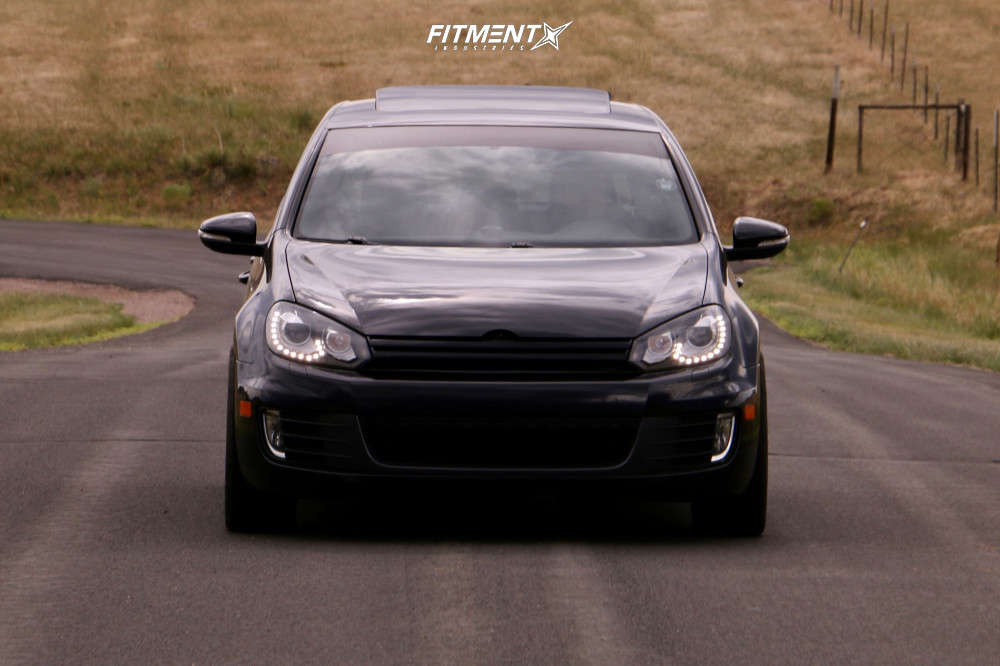 2013 Volkswagen GTI Base with 18x8 Konig Rennform and Nitto 235x40 on ...