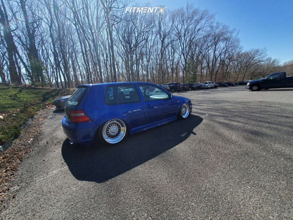 2004 Volkswagen R32 Base with 18x9 BBS RS and Nitto 205x40 on Air ...