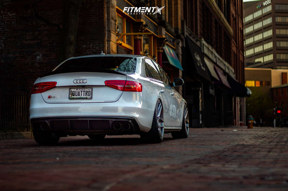 2013 Audi S4 Base with 20x10 Rohana Rfx11 and Hankook 255x30 on ...