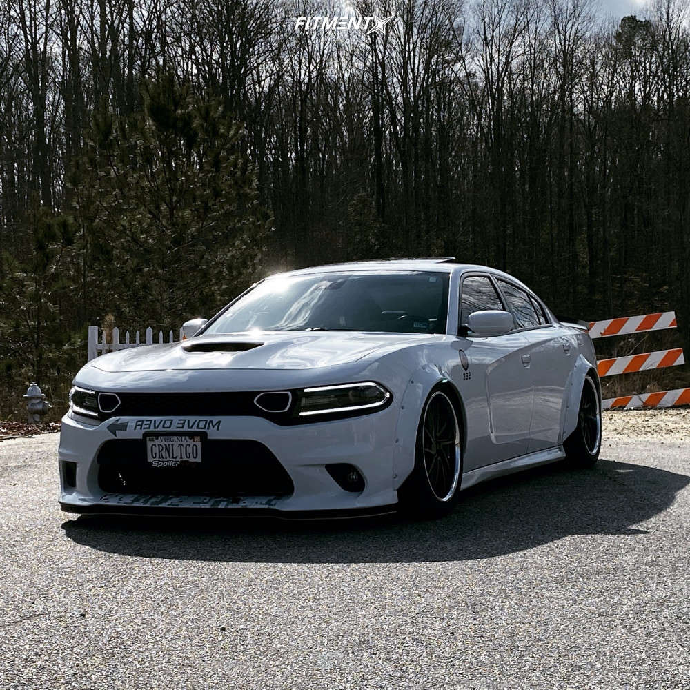2016 Dodge Charger R/T Scat Pack with 20x9 XO Florence and Achilles ...