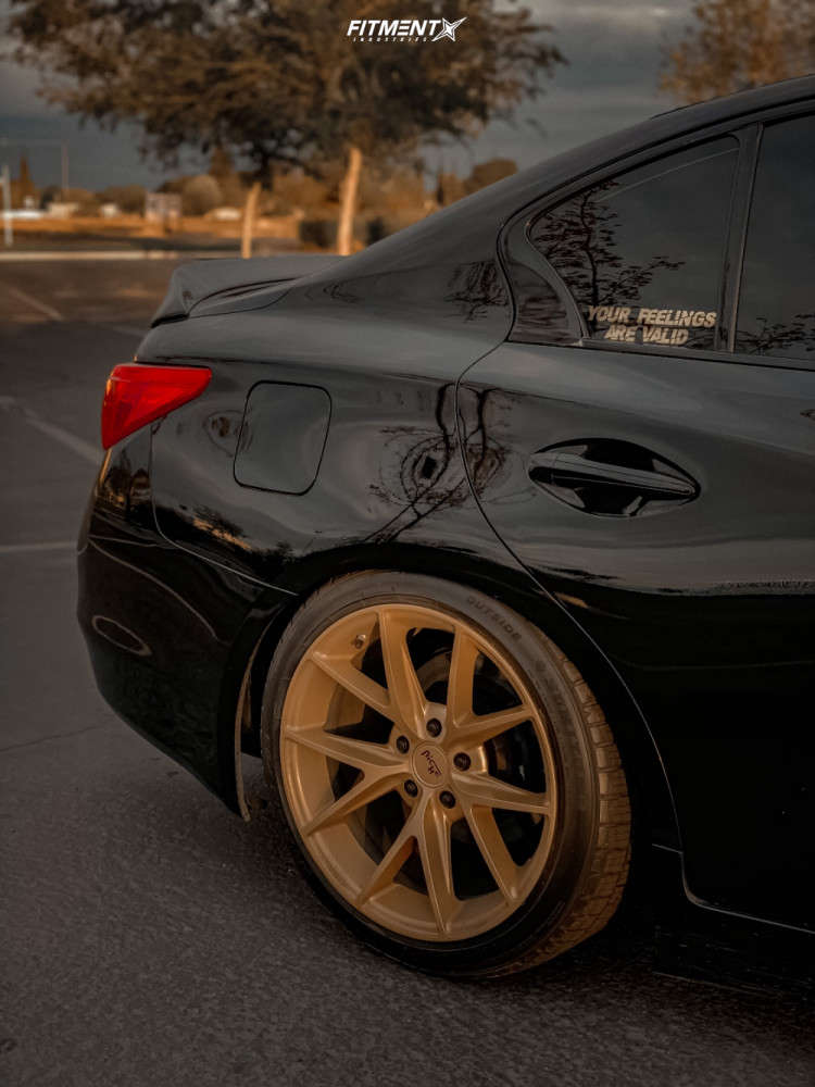 2015 INFINITI Q50 Premium with 18x8.5 Niche Misano and Michelin 225x35 ...