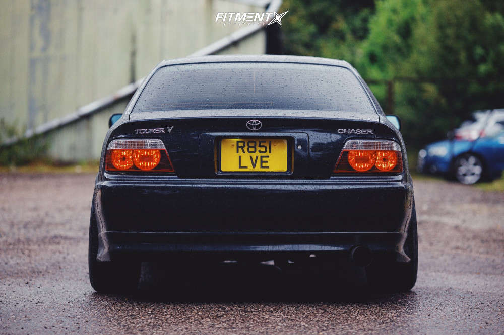 1997 Toyota Chaser Base with 18x9.5 Work Emotion D9r and Yokohama ...