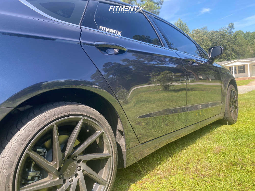 2020 Ford Fusion SE with 18x8.5 F1R F29 and Federal 225x65 on Stock ...