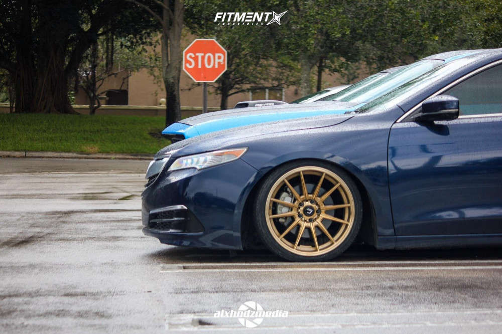 2017 Acura TLX Technology with 19x9 Cosmis Racing R1 and Landsail ...