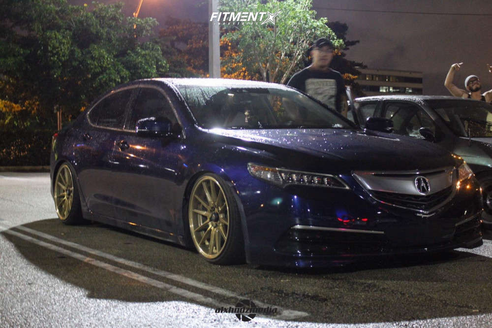 2017 Acura TLX Technology with 19x9 Cosmis Racing R1 and Landsail ...