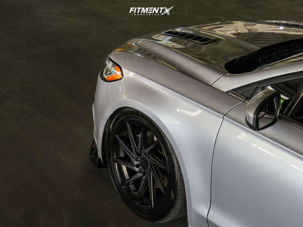 2018 Ford Fusion SE with 18x9.5 F1R F29 and Toyo Tires 245x35 on ...