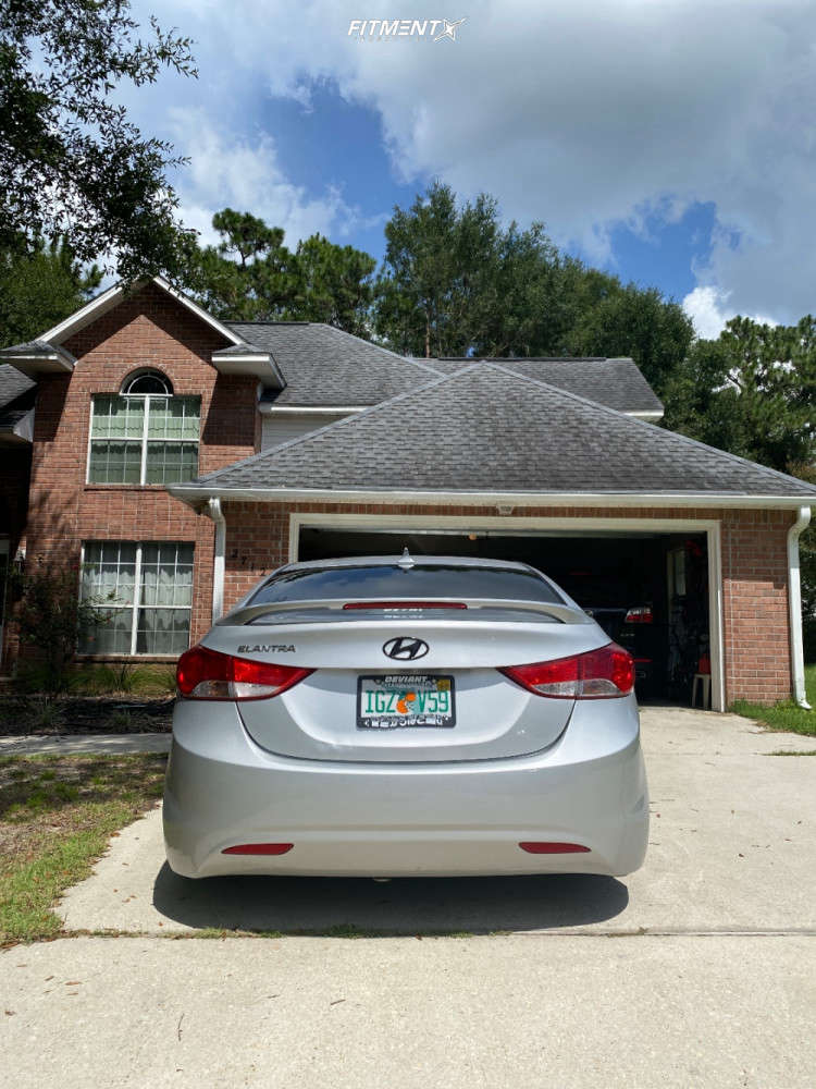 2013 Hyundai Elantra Tires