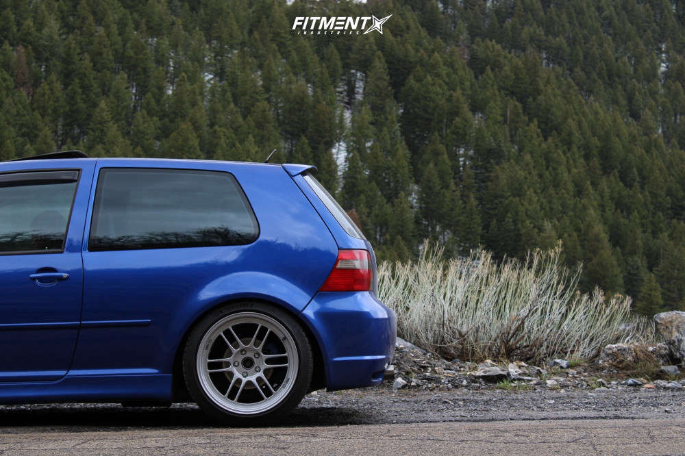 2004 Volkswagen R32 Base with 18x9 Enkei RPF1 and Michelin 225x40 on ...