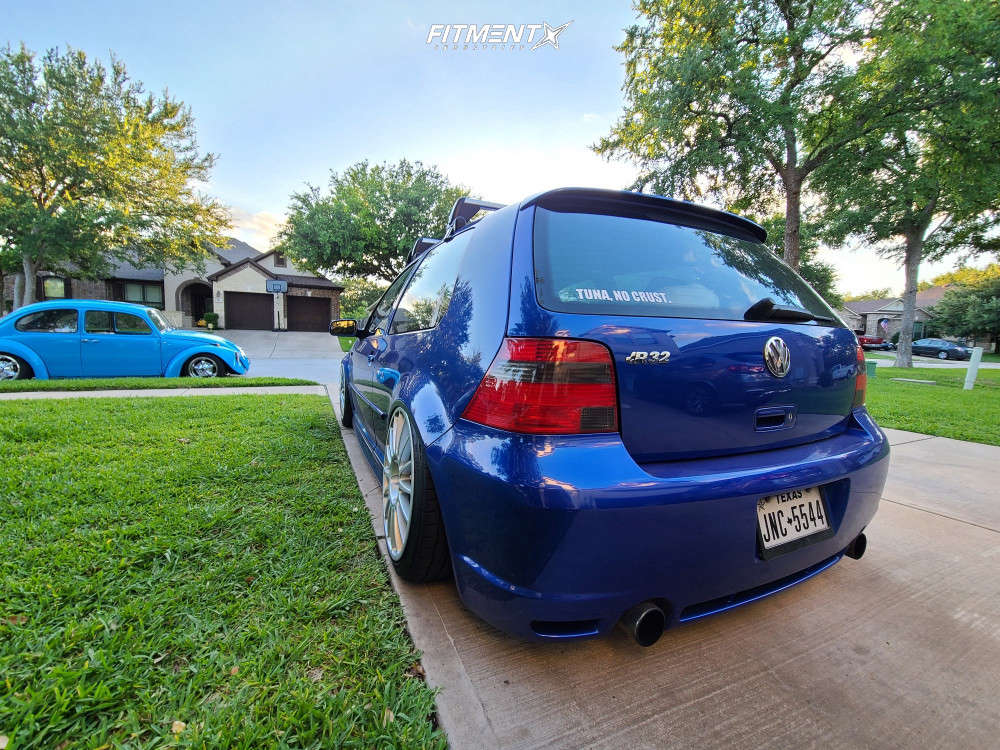2004 Volkswagen R32 Base with 18x9 OZ Racing Superturismo Lm and Nitto ...