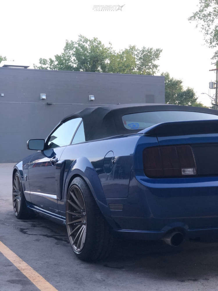 2009 Ford Mustang GT with 20x9 Niche Form and Michelin 245x35 on ...