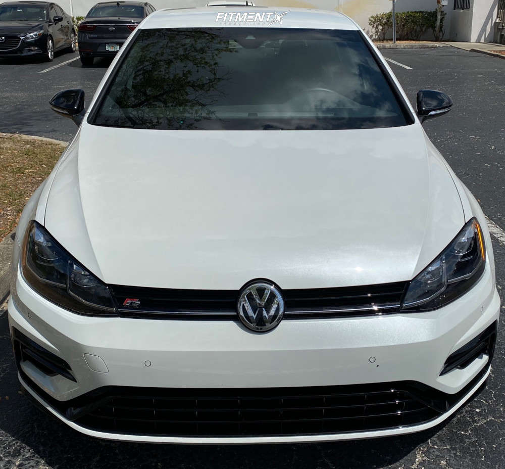 2019 Volkswagen Golf R Base with 19x8.5 4Play Au29 and Michelin 245x35 ...