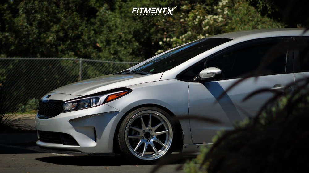 2017 Kia Forte5 LX with 18x8.5 Aodhan DS02 and Achilles 215x40 on ...