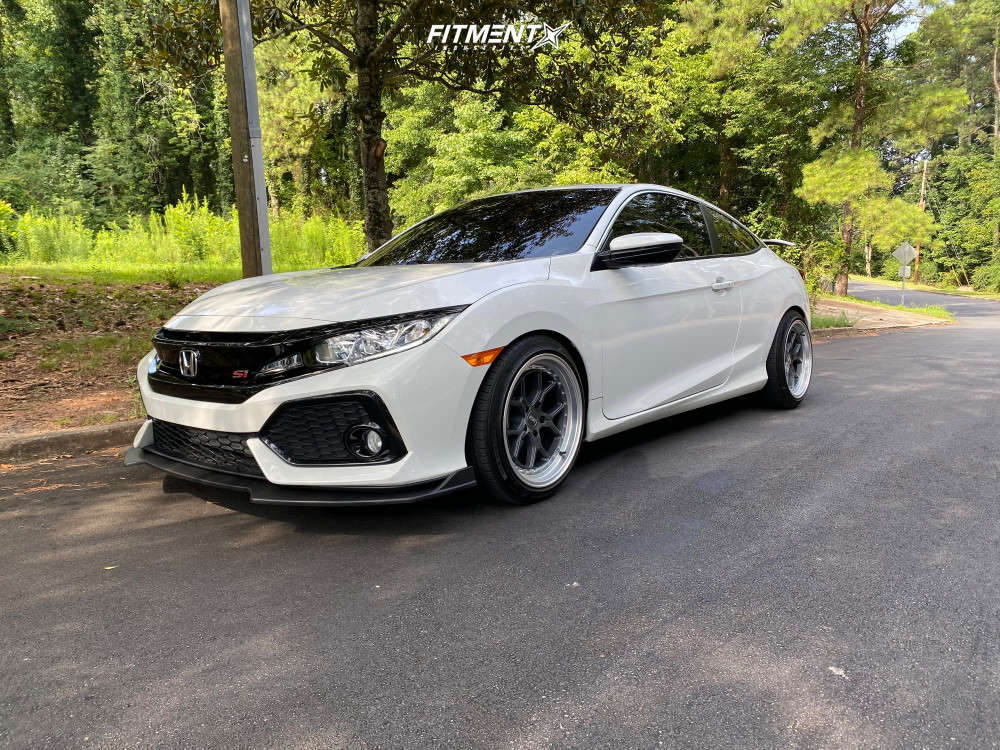 2019 Honda Civic Si with 18x9 ESR Cs2 and Firestone 235x40 on Lowering ...