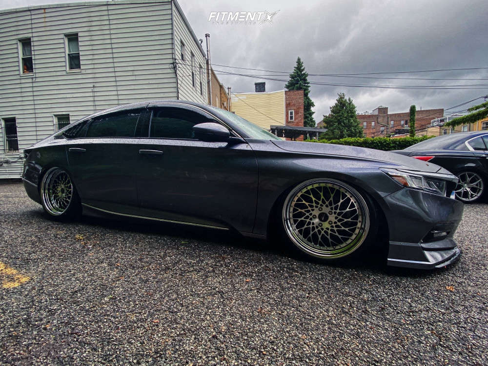 2018 Honda Accord EX-L with 20x8.5 Vertini Hellfire and Toyo Tires ...