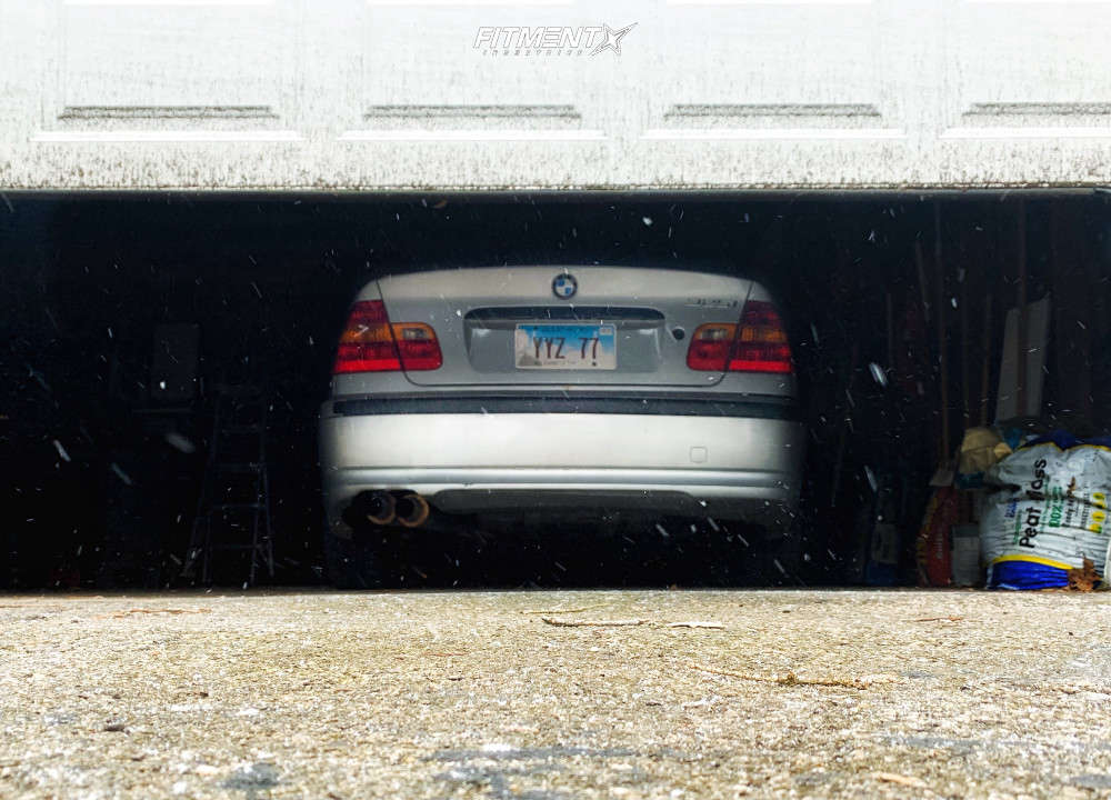 2002 BMW 325i Base with 17x9.5 OEM Wheels Style 67 and Hankook 235x45 ...