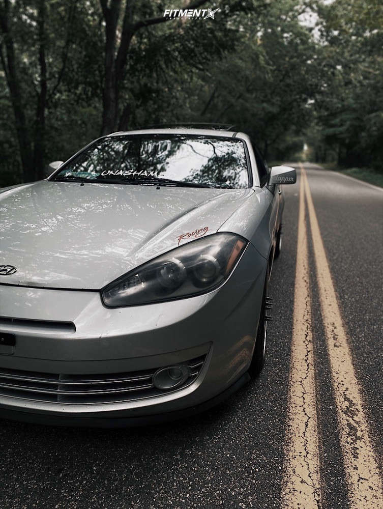 2008 Hyundai Tiburon GT Limited with 18x8 JNC JNC005 and Federal 225x40 ...