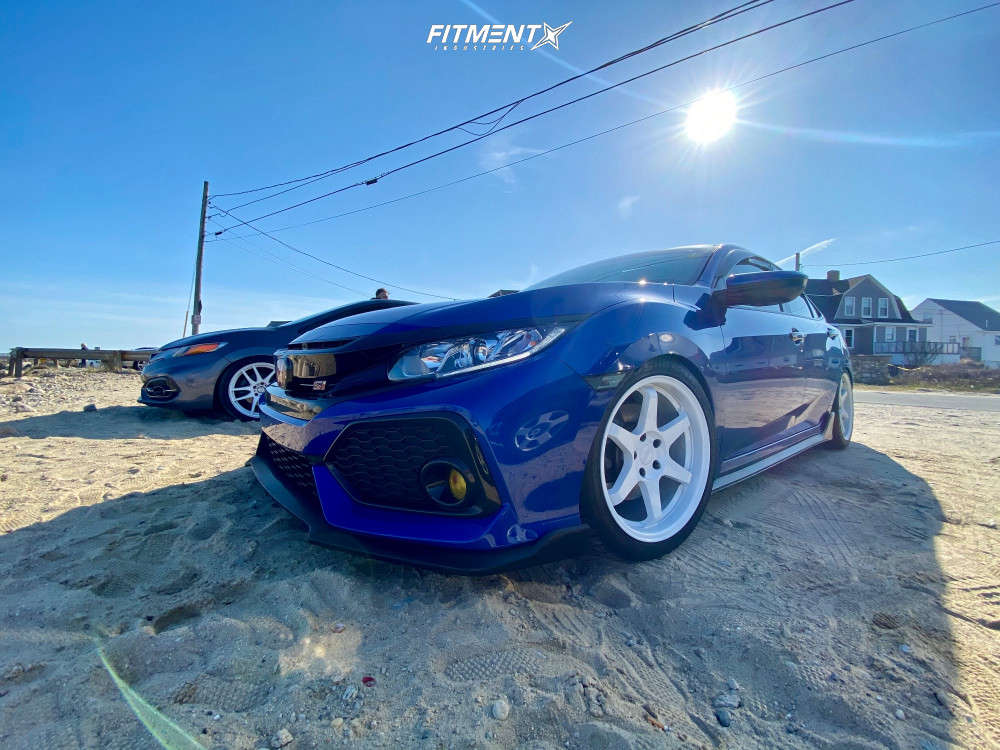 2018 Honda Civic Si with 18x8.5 ESR Sr07 and Federal 235x40 on ...