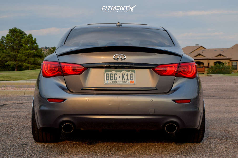 2015 INFINITI Q50 Premium with 19x10.5 Ferrada FR4 and Achilles 265x30 ...