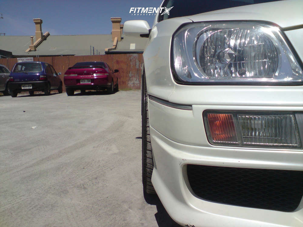 2000 Nissan C34 Stagea RS-FOUR-S with 18x9.5 Speedy Cheetah and ...