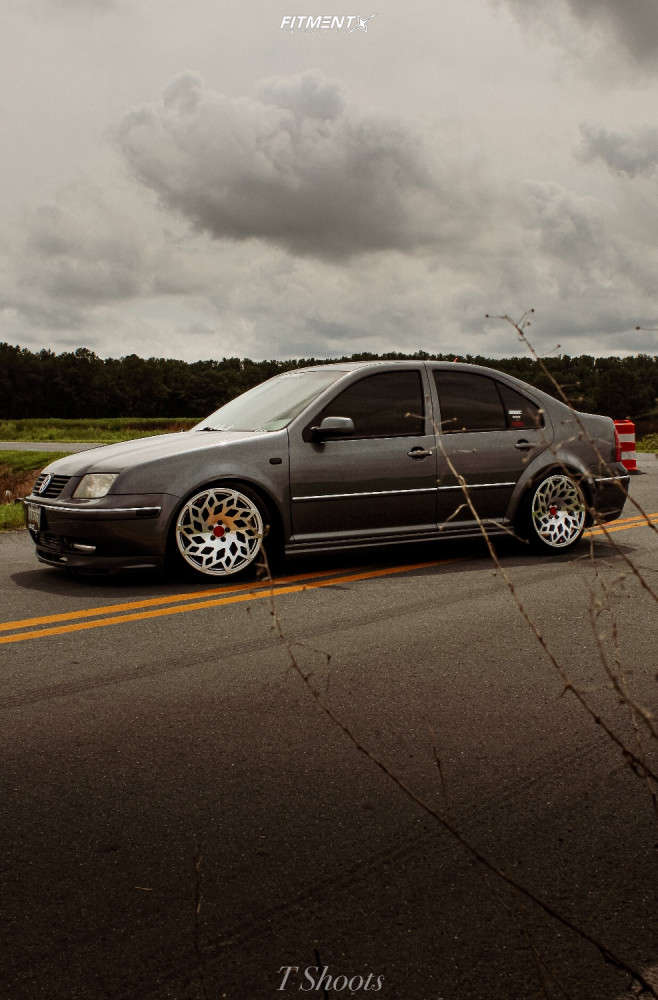 2004 Volkswagen Jetta GLI 1.8T 4dr Sedan (1.8L 4cyl Turbo 6M) with 18x8 ...