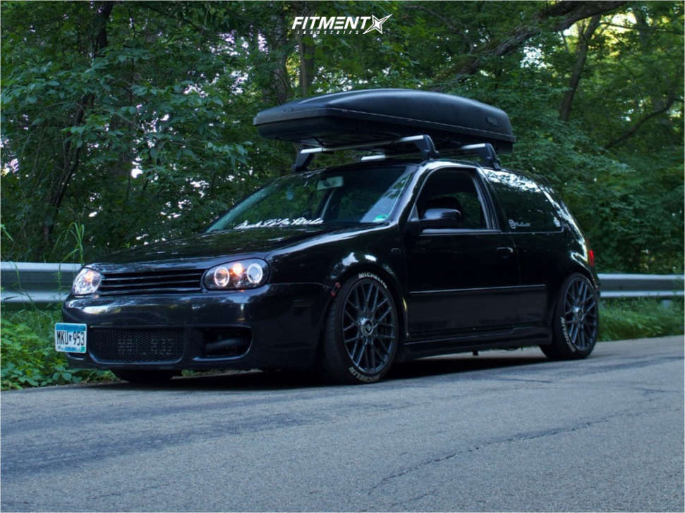 2005 Volkswagen GTI Base with 18x8.5 Rotiform Rse and Michelin 225x35 ...