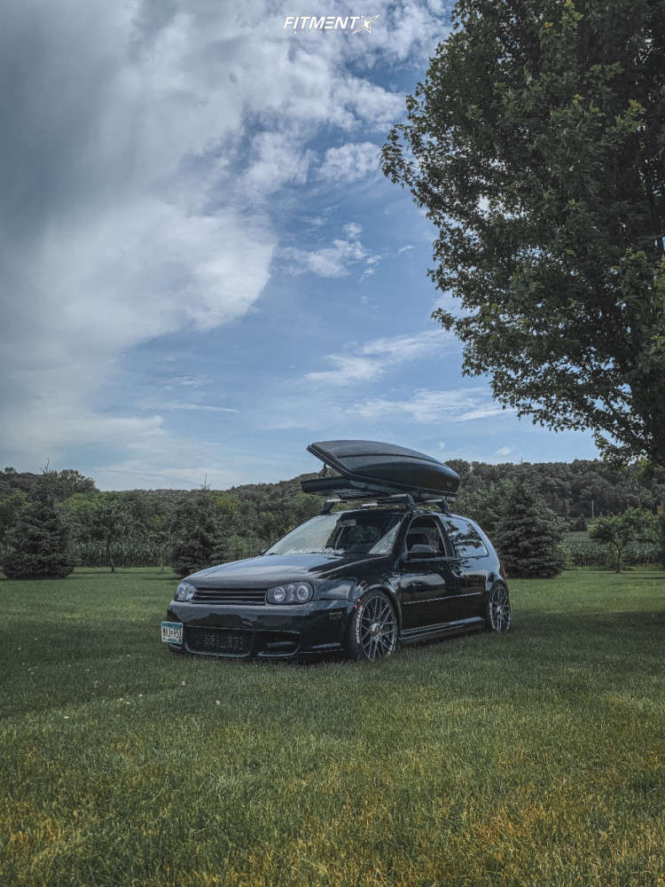 2005 Volkswagen GTI Base with 18x8.5 Rotiform Rse and Michelin 225x35 ...