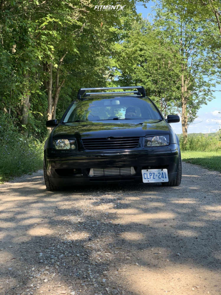 2003 Volkswagen Jetta Wolfsburg Edition with 18x8.5 Rotiform Blq and ...