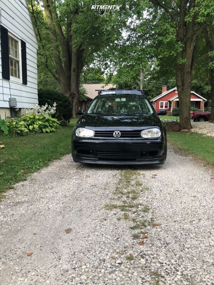 2002 Volkswagen Golf GL with 18x8.5 ESR Cs3 and Nankang 215x40 on ...