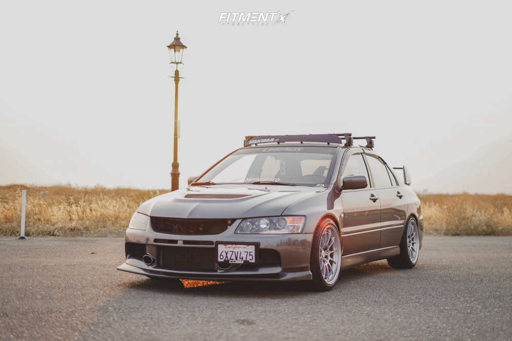 2006 Mitsubishi Lancer Evolution SE with 18x9.5 Enkei NT03M and ...