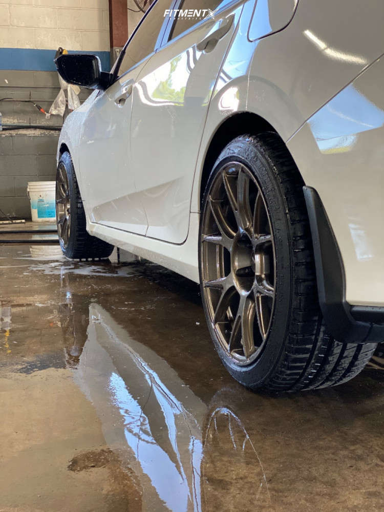 2017 Honda Civic Si with 18x9.5 Konig Ampliform and Michelin 235x40 on ...