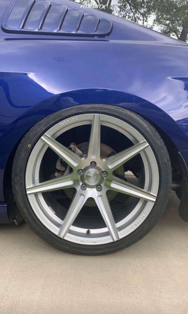 2013 Ford Mustang GT with 20x10 Ferrada F8-fr7 and Toyo Tires 255x35 on ...