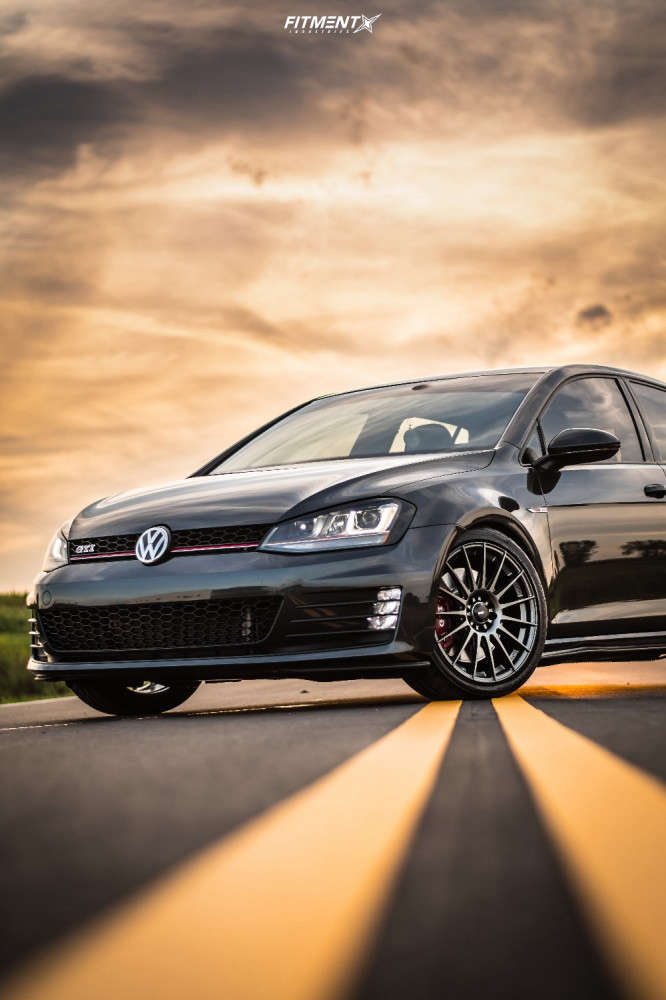2017 Volkswagen GTI SE with 18x8 Konig Rennform and Firestone 225x40 on ...