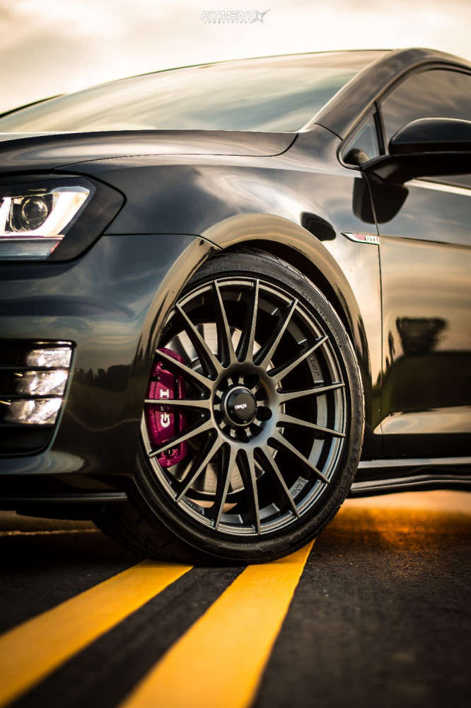 2017 Volkswagen GTI SE with 18x8 Konig Rennform and Firestone 225x40 on ...