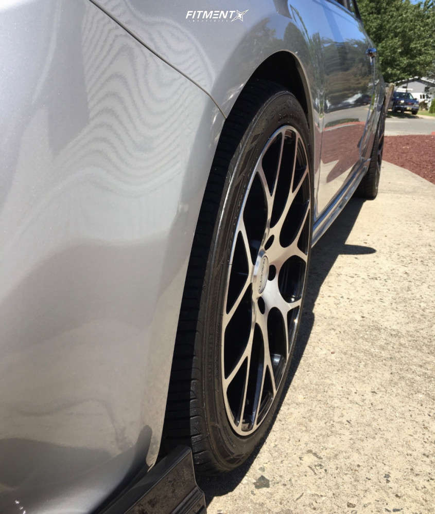 2016 Kia Forte Koup SX with 18x8 Ravetti M8 and Hankook 225x40 on Stock ...