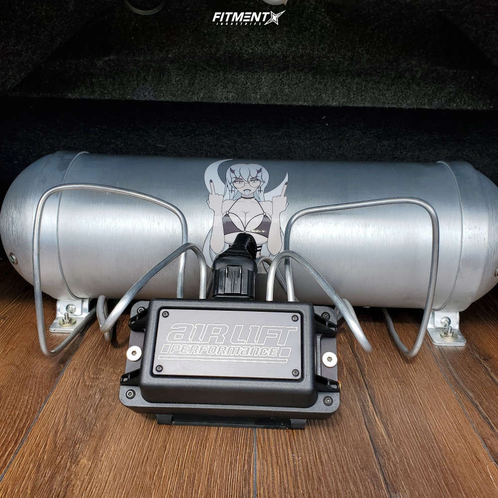 2006 INFINITI G35 2dr Coupe (3.5L 6cyl 6M) with 19x9.5 ESR CS15 and ...