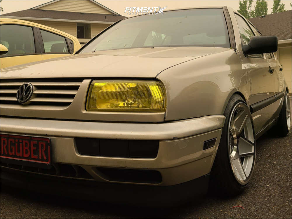 1997 Volkswagen Jetta GLS with 16x9 3SDM 0.05 and Federal 195x45 on ...