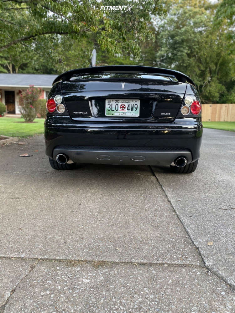 2006 Pontiac GTO Base with 18x8 Flow One Race Spec F2 and Falken 235x40 ...