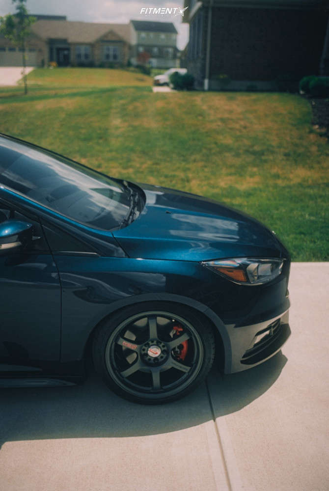 2017 Ford Focus ST with 18x8.5 Rays Engineering 57DR and Road One ...