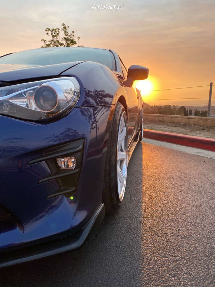 2020 Toyota 86 GT with 18x9.5 Work Emotion T7r 2p and Pirelli 225x40 on ...