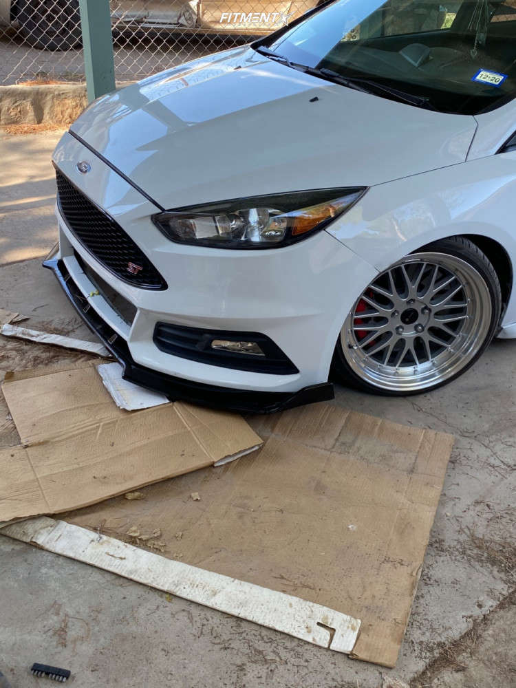 2018 Ford Focus ST with 18x9 Vors Vr8 and Lionhart 215x25 on Coilovers ...