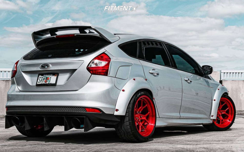2013 Ford Focus ST with 18x10.5 Motegi Forged Mr400 and Falken 265x35 on Coilovers | 1269884 ...