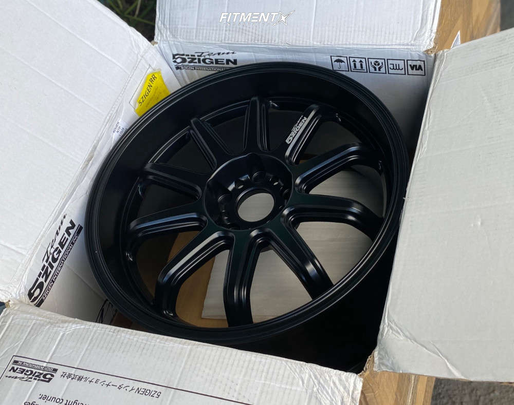 2018 Honda Civic Si with 18x9.5 5zigen Proracer RR and Goodyear 235x45 ...