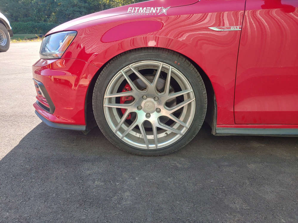 2017 Volkswagen Jetta GLI with 18x8 Aodhan Ls008 and Zeetex 225x40 on ...