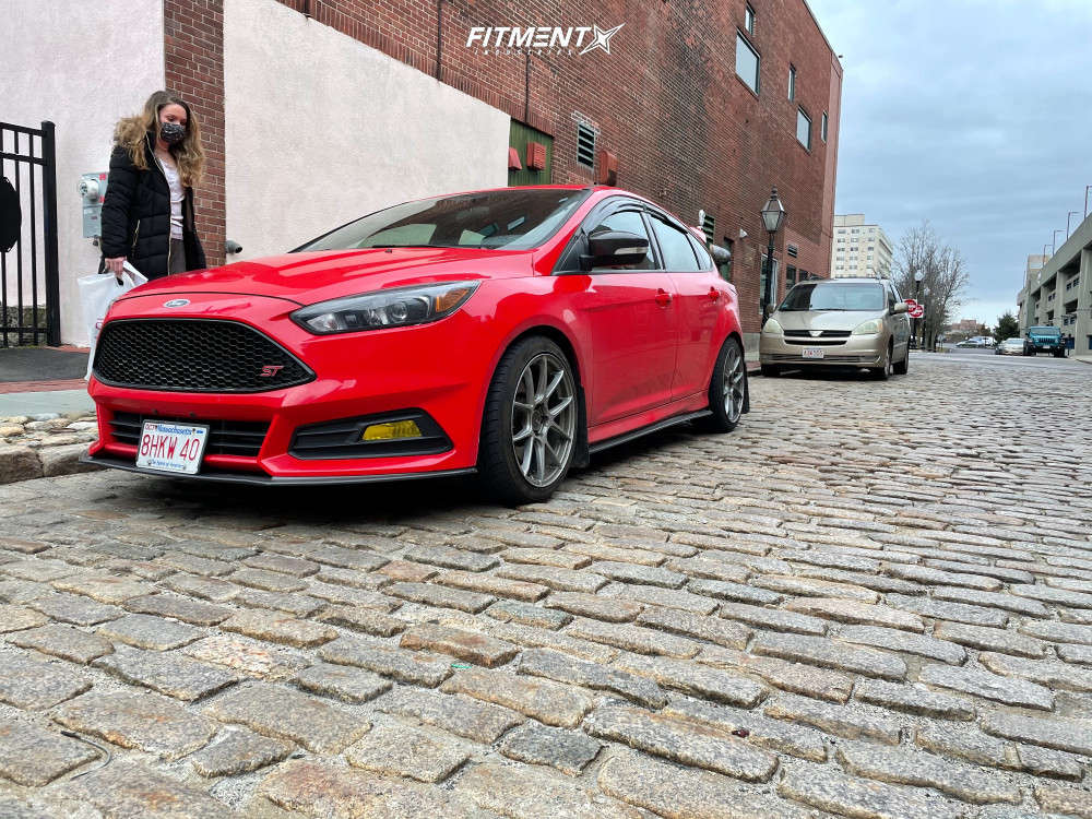 2017 Ford Focus ST with 18x8.5 Enkei Tsv and Nitto 235x40 on Stock ...
